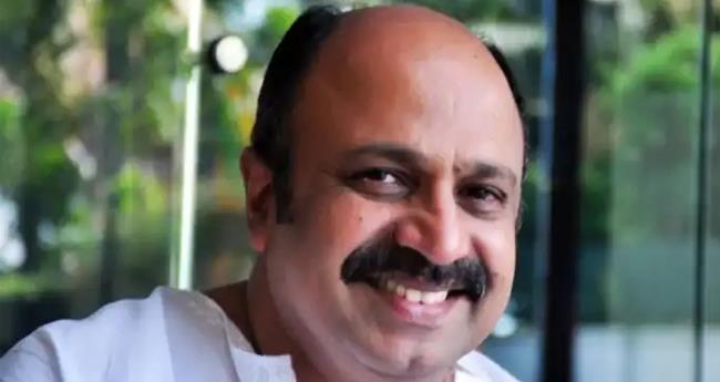 ലൈം ഗി കാ തി ക്ര മം സി ദ്ദി ഖി നെ തി രെ ഡി ജി പി ക്ക് പ രാ തി