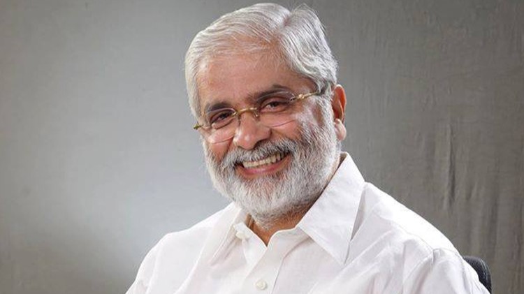 അ ടു ത്ത വി സ്മ യം സു രേ ഷ് കു റു പ്പോ? ച ർ ച്ച ക ൾ സ ജീ വം | Deepika ...