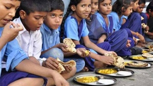 സ്‌കൂള്‍ ഉച്ചഭക്ഷണം കുട്ടികളുടെ മൗലികാവകാശം: ഭക്ഷ്യകമ്മീഷന്‍ | Deepika ...