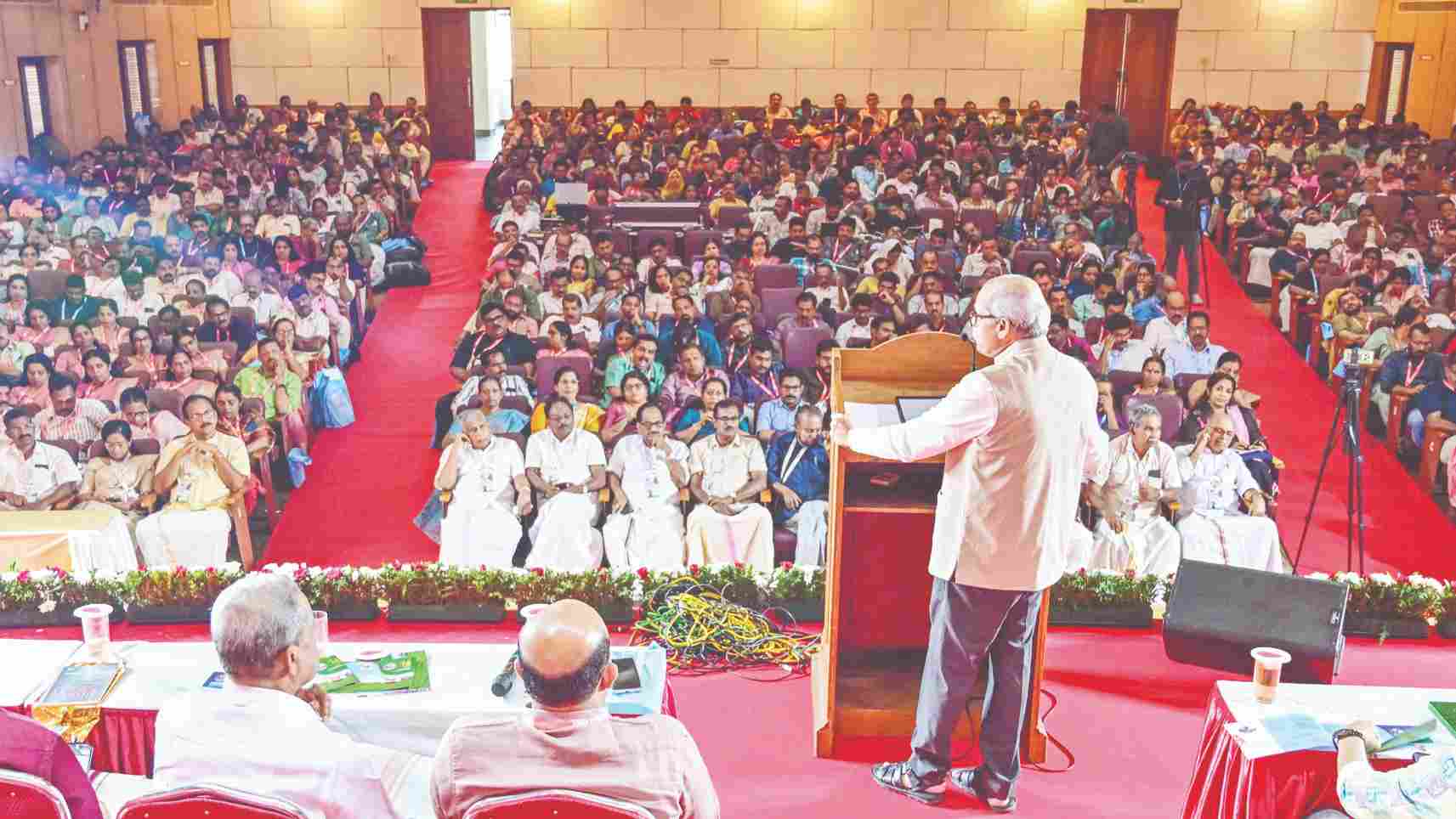 എസ്ഐആര്‍ രക്തരഹിത രാഷ്‌ട്രീയ വംശഹത്യ: ഡോ. പ ര കാ ല പ്ര ഭാ ക ര് ...