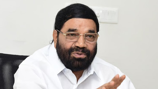മ ന്ത്രി വി. എ ന്‍. വാ സ വ ന്‍റെ രാജി: കോൺഗ്രസ് സാ യാ ഹ്ന ധ ര്‍ ണ ഇന്ന് ...